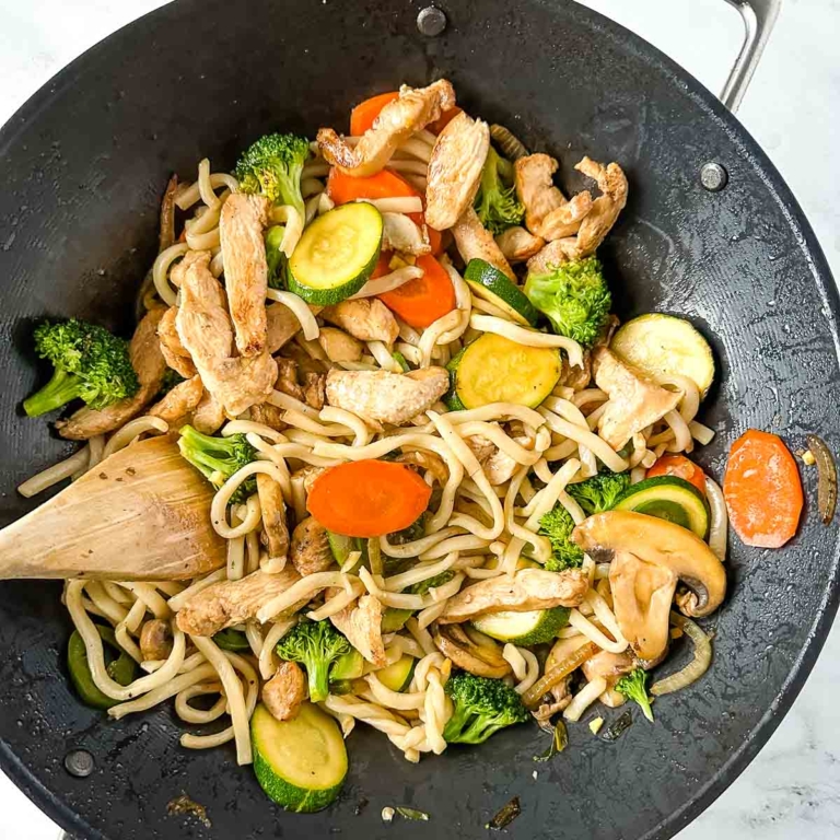 Chicken Yaki Udon - Two Cloves Kitchen