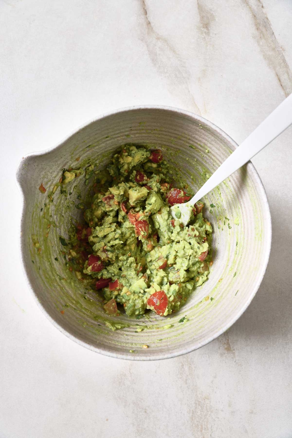 Easy 4-Ingredient Guacamole Recipe - Two Cloves Kitchen